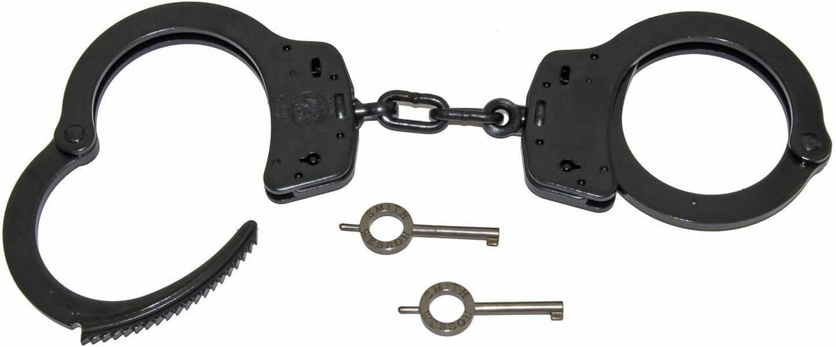 SMITH & WESSON 100B Handcuffs Standard Size - Black 350101 – ROSS CUTLERY
